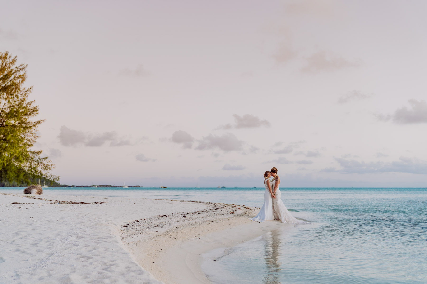 Top 10 Bora Bora Beaches You Need To See!